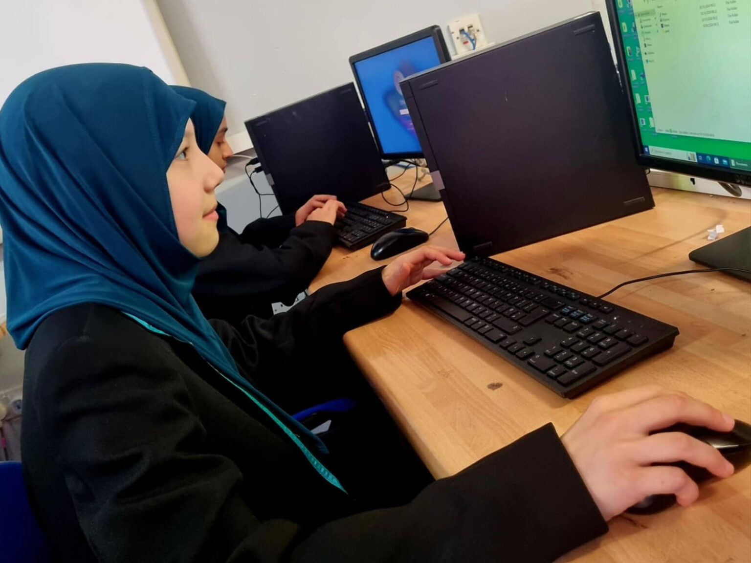 Islamiyah Girls High School – Providing Educational Excellence