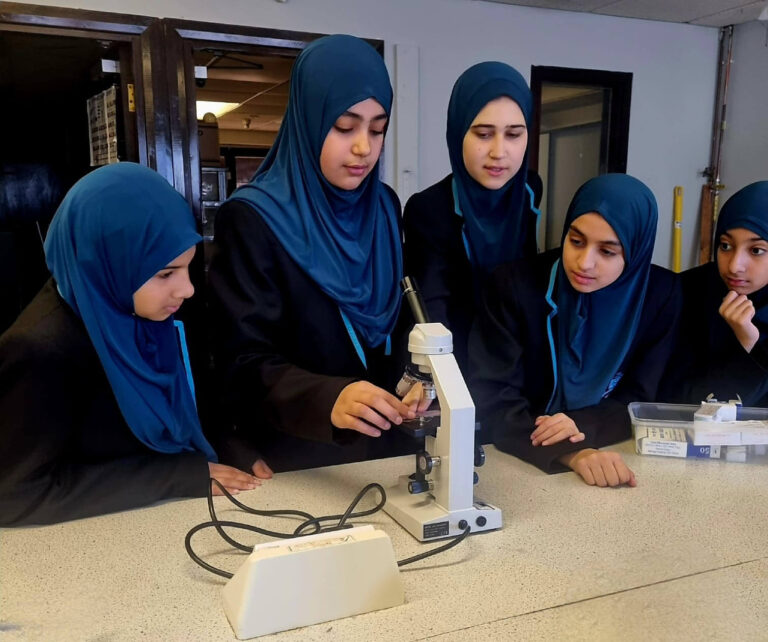 Islamiyah Girls High School – Providing Educational Excellence